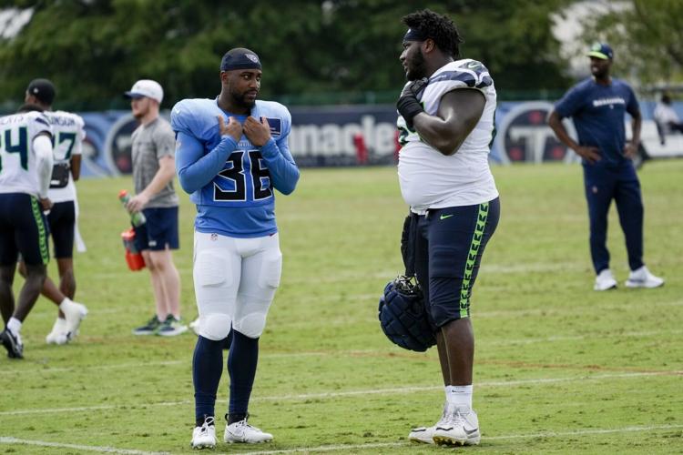 Seahawks keep emotions in check during reunion with Titans’ Jamal Adams ...