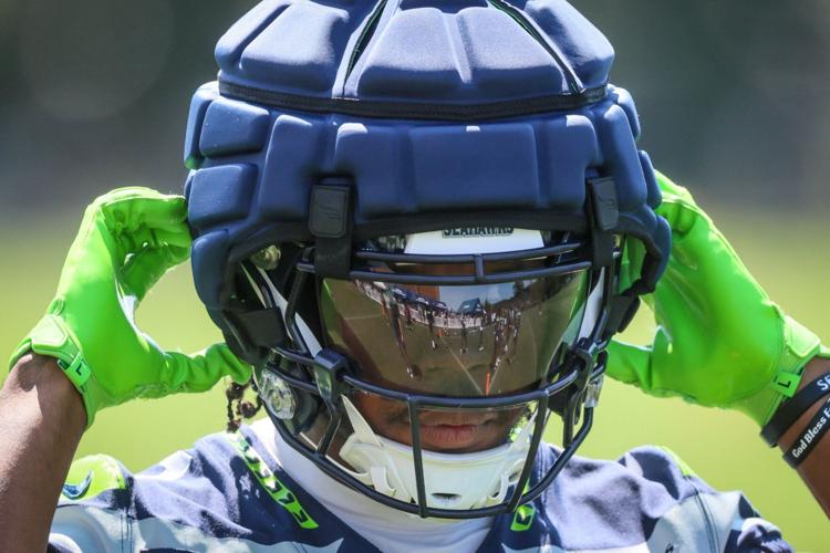 Why Seahawks are wearing padded helmets in practice and possibly games ...