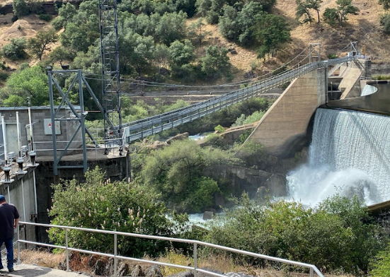 Firefighters rescue boaters on Stanislaus River | News | uniondemocrat.com