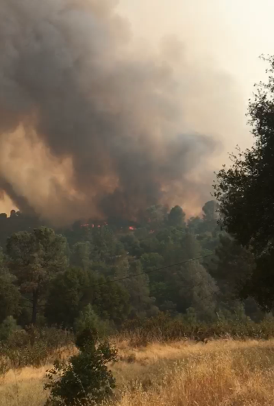 Moc Fire quadruples to 1,700 acres, prompting additional evacuations ...