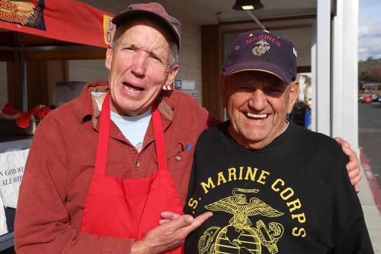 Popular Texan-turned-Sonoran retires from hot dog stand after two ...