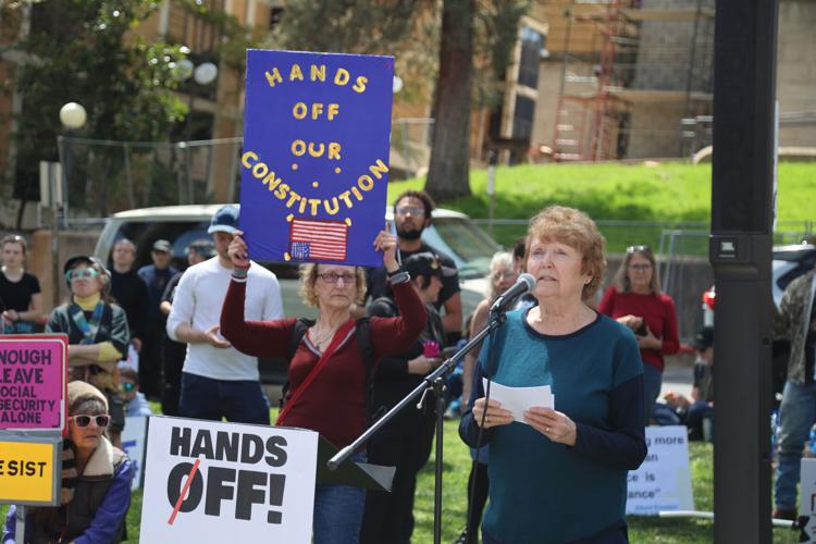 Hundreds of people assemble in Sonora to tell Trump and Musk 'Hands Off ...
