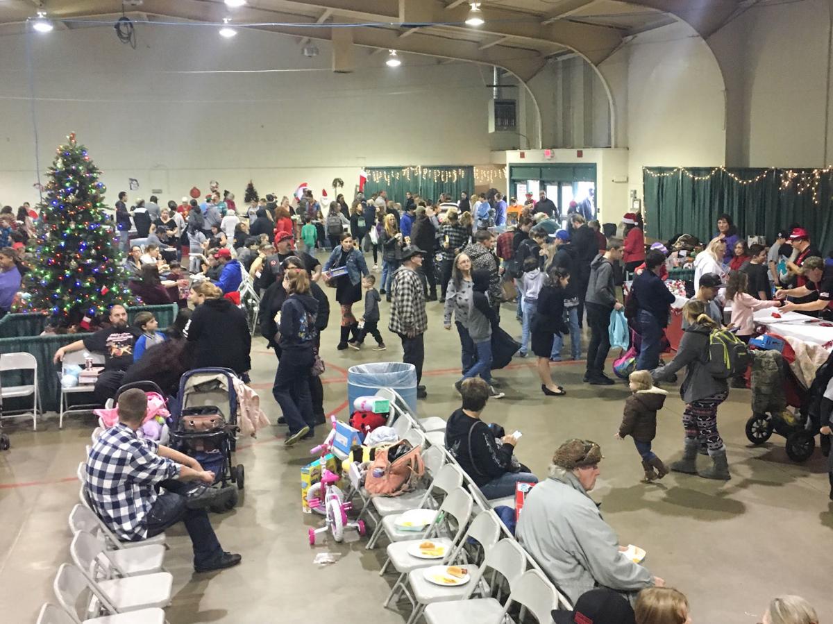 Children delight in community Christmas party | News | uniondemocrat.com