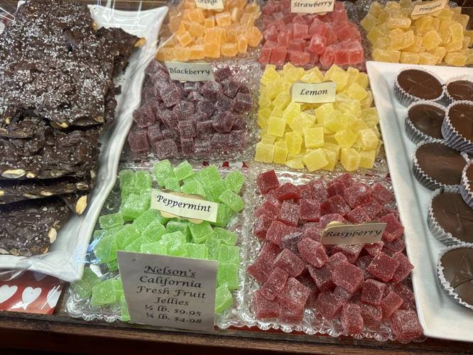 A sweet life: Crowd turns out for Nelson’s Columbia Candy Kitchen talk ...