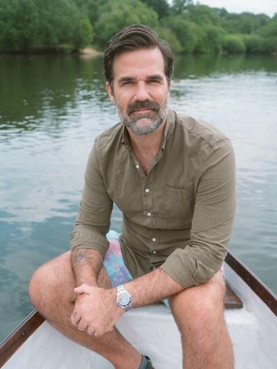 Actor and writer Rob Delaney faces 'A Heart that Works' after death of ...