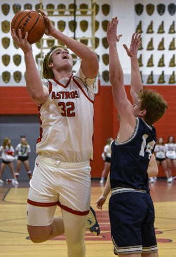 Short-handed Pinkerton boys basketball team continues to stand tall ...