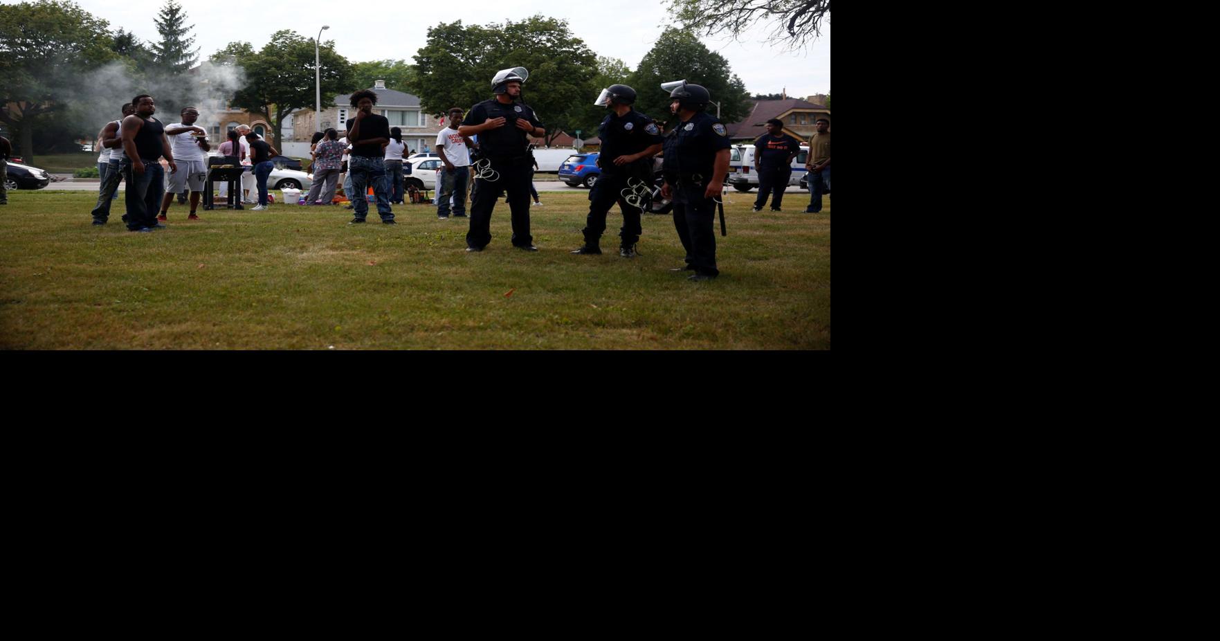 Milwaukee mayor orders curfew for teens as officials, residents hope ...