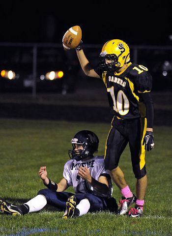 Souhegan hangs on, gets past Milford, 21-12 | Sports | unionleader.com