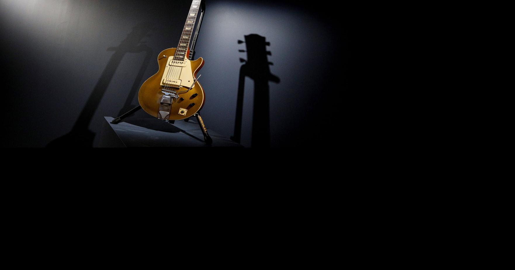 Legendary electric guitar inventor Les Paul's personal Gibson up for ...