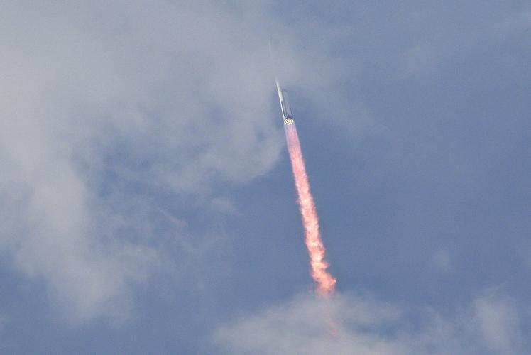 SpaceX’s 3rd Starship launch makes it to space without exploding, but ...