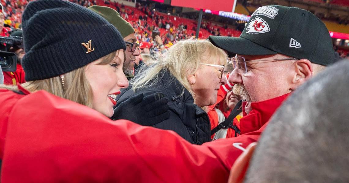 Andy Reid and Taylor Swift shared a sweet hug on field after Chiefs ...