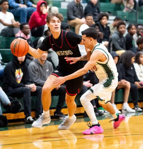 Bedford's Sodens: Twins, winners — and different styles | Sports ...