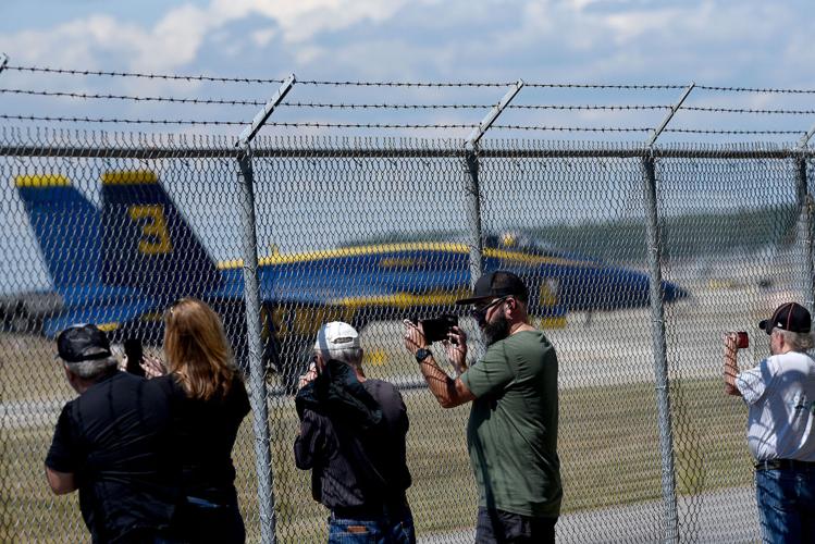 Blue Angels thunder into NH ahead of weekend air show | Military ...