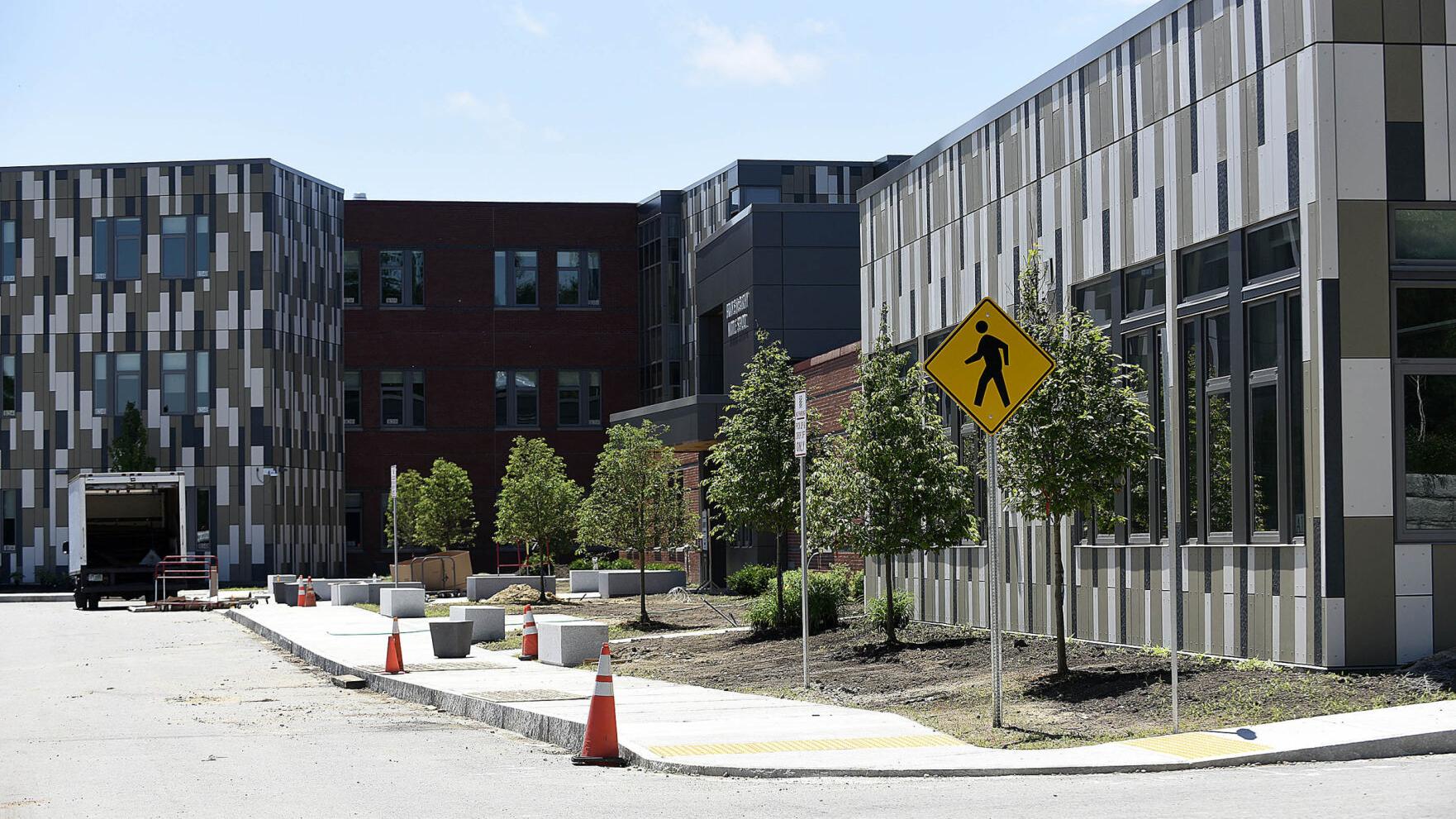Nashua's newest middle school taking shape | Education | unionleader.com