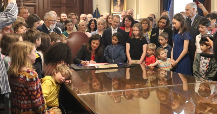 Ayotte makes EFAs universal and expands parental oversight of schools ...