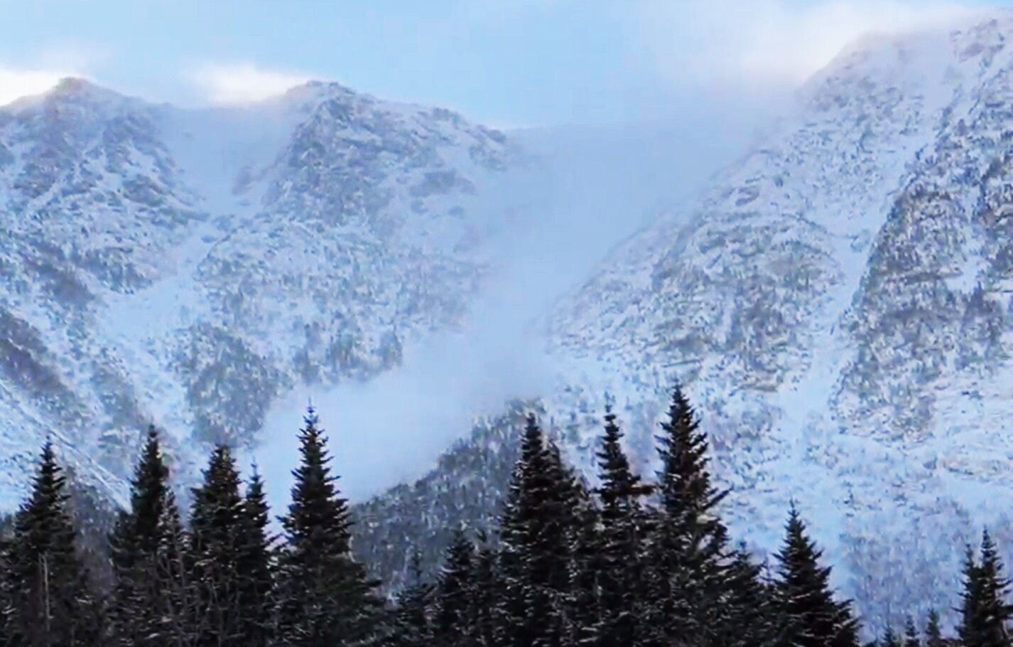 Tuckerman Ravine natural avalanche caught on camera | Weather ...