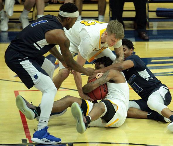 College Roundup: SNHU sweeps basketball doubleheader | College Sports ...