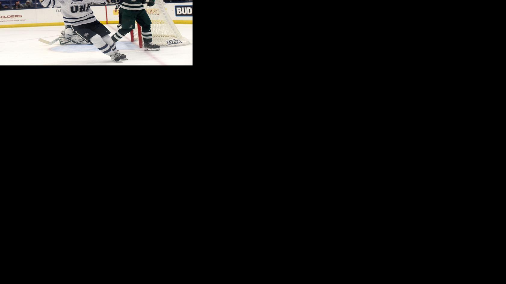 UNH men's hockey team defeats previously unbeaten Dartmouth for 5th ...
