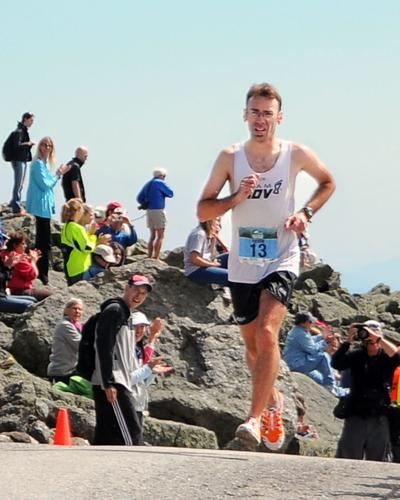 Atop New England, runners are satisfied at the Mount Washington summit ...