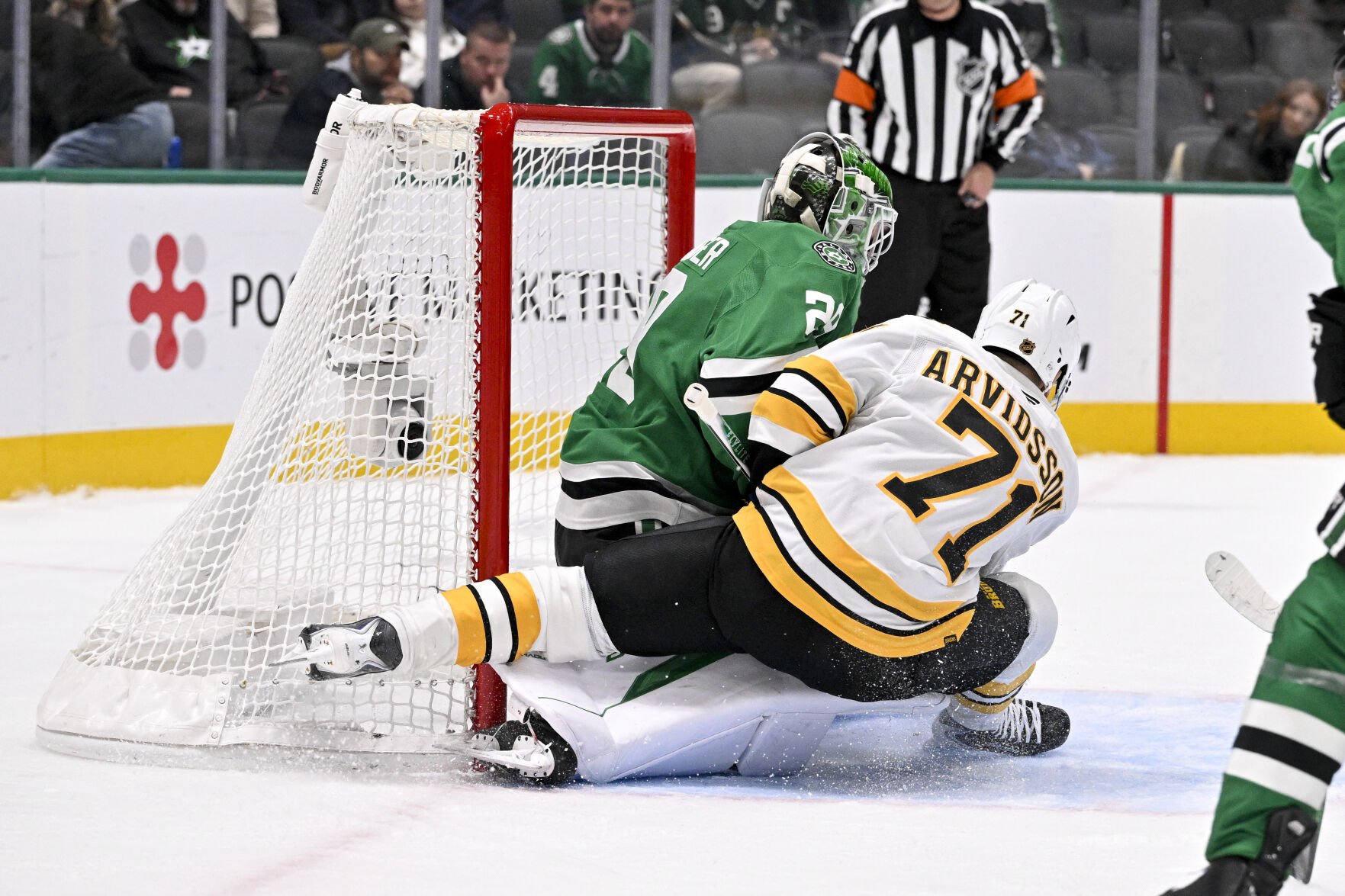 Stars exchange fortunes with Bruins in blowout victory | NHL/Bruins | unionleader.com