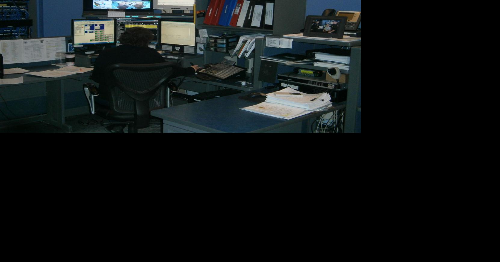 Police chief: Tour of station points to need for new facility in ...