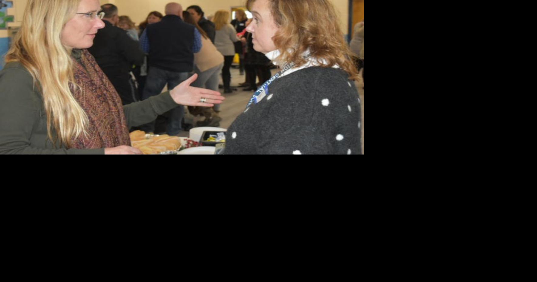 Sandy Hook mom speaks at Meredith forum | Education | unionleader.com