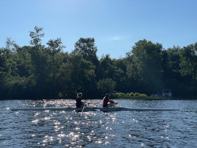Amoskeag Rowing Club: Dipping oars in the Merrimack River for exercise ...
