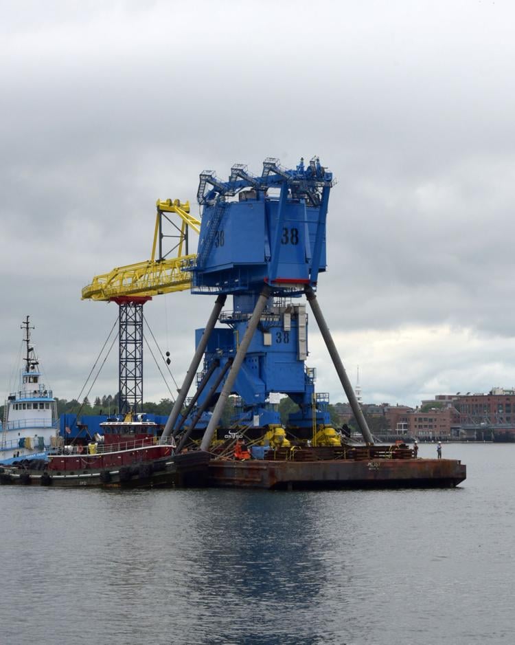 Crane arrives at Portsmouth Naval Shipyard | Military | unionleader.com