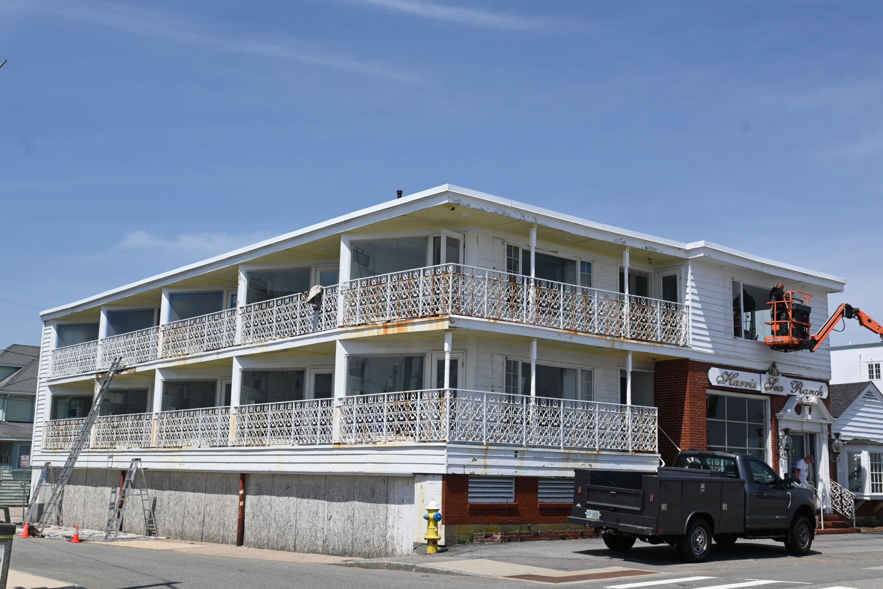 Hampton Beach's Harris Sea Ranch Hotel preps for reopening after $8.4M ...