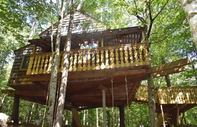 Leaf peepers get mountain vistas -- and a treehouse view -- in the ...