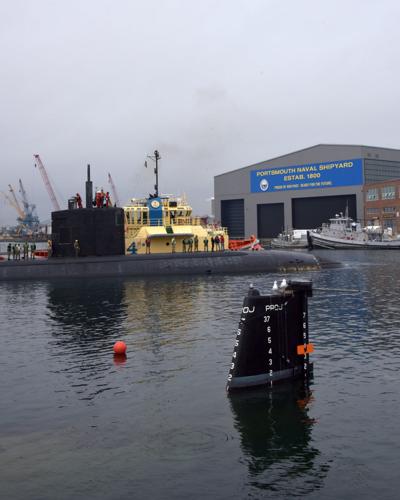 USS Greeneville arrives at Portsmouth Naval Shipyard for overhaul ...