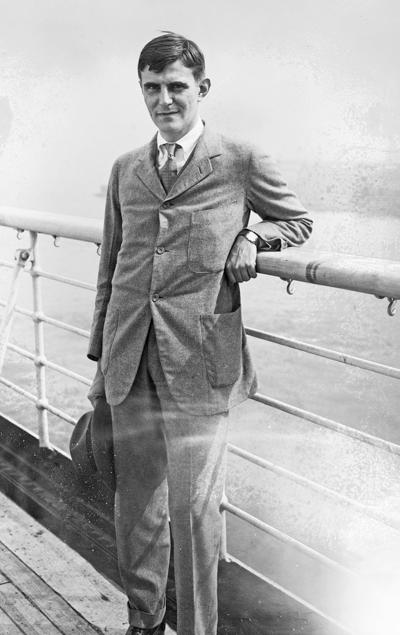 Looking Back with Aurore Eaton: John Gilbert Winant becomes Ambassador ...