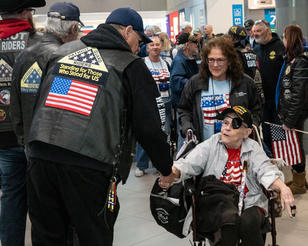 70th Honor Flight gives veterans recognition | Military | unionleader.com
