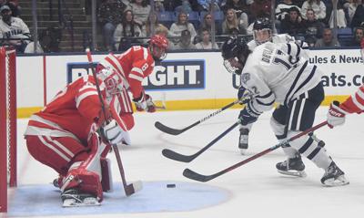 Return of Liam Devlin comes at a good time for UNH hockey team ...
