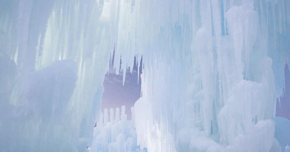 Loon Mountain unveils towering Ice Castle | Attractions | unionleader.com