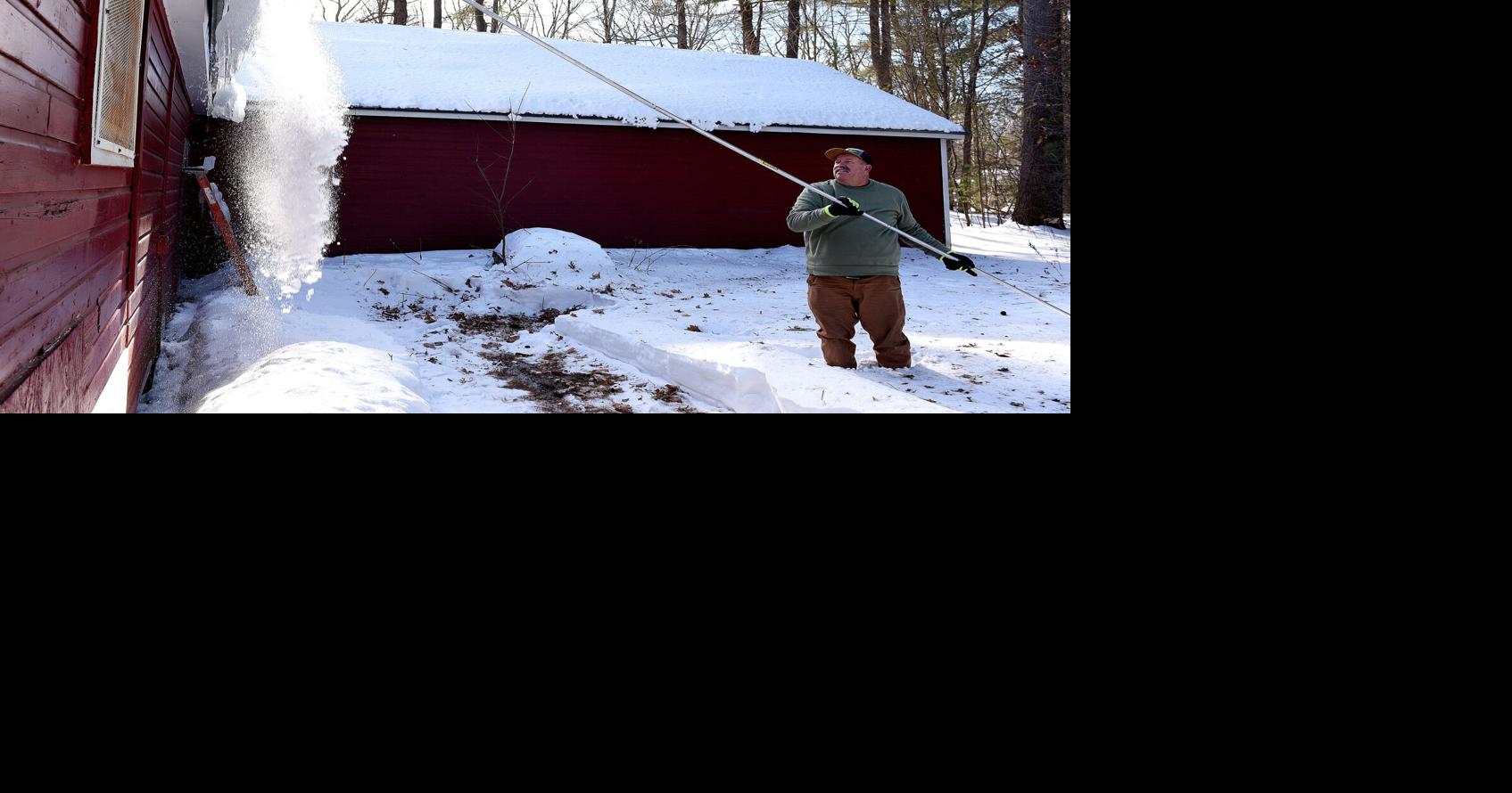 Snow piling up and growing ice dams put stress on area roofs | Weather ...