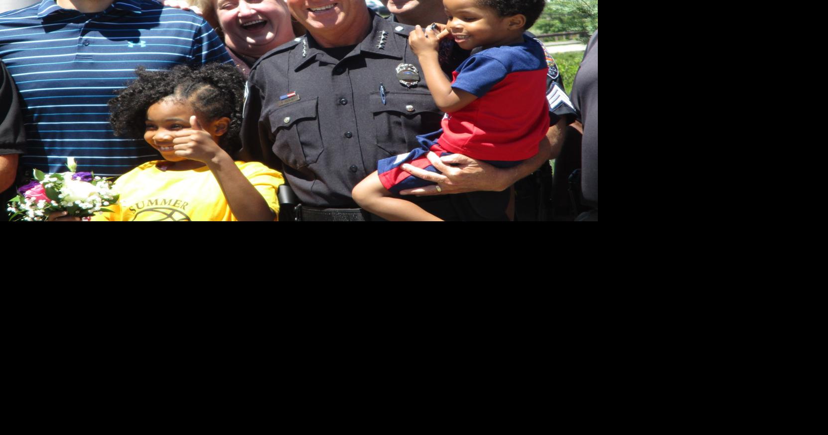 Girl on mission to hug police in all 50 states makes it to NH | Public ...