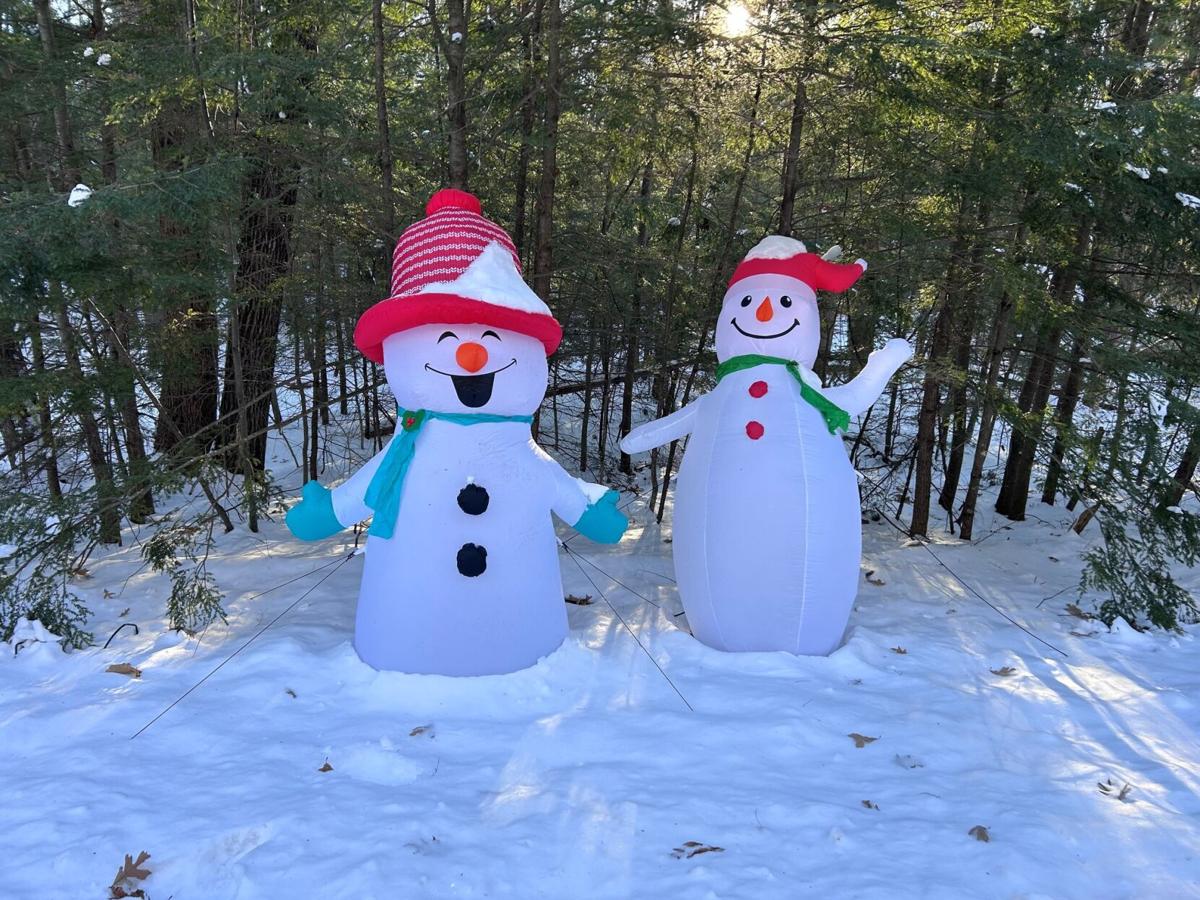 Inflatable gingerbread man, snowmen shot in Bow | Crime | unionleader.com
