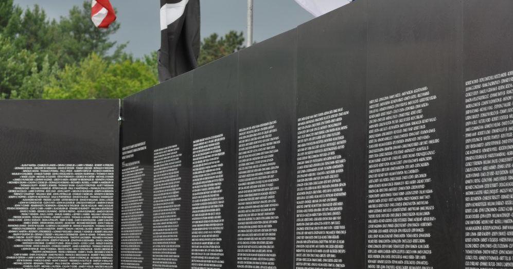Vietnam Veterans Memorial replica wall on display | Veterans ...