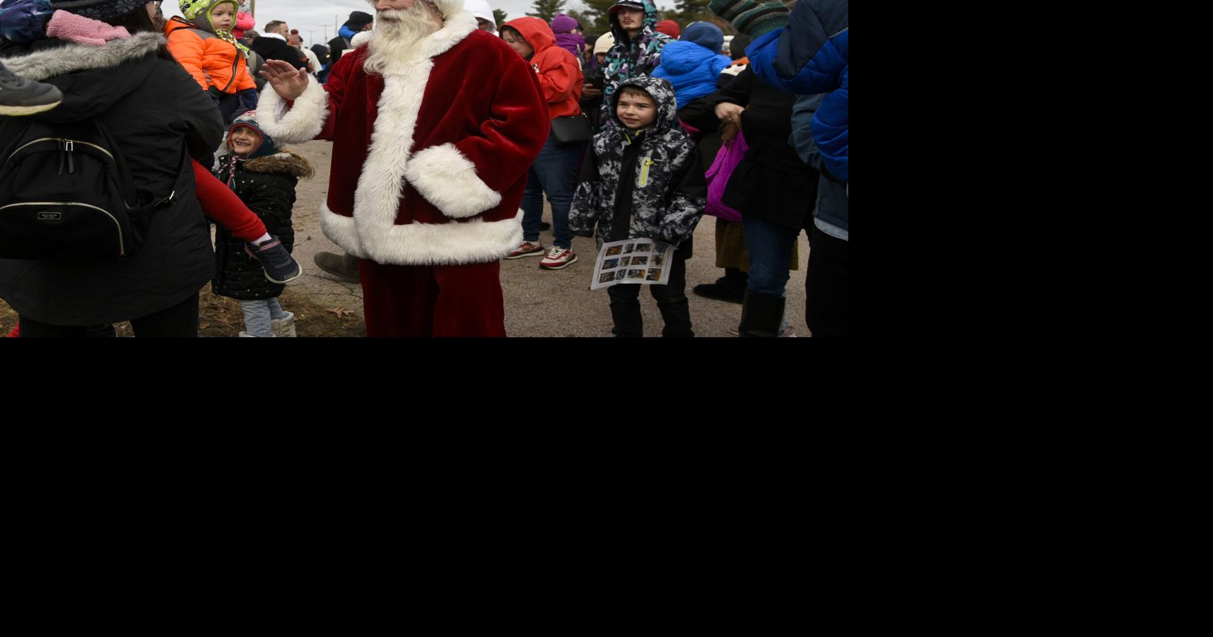 Photos: Santa takes flight | Human Interest | unionleader.com