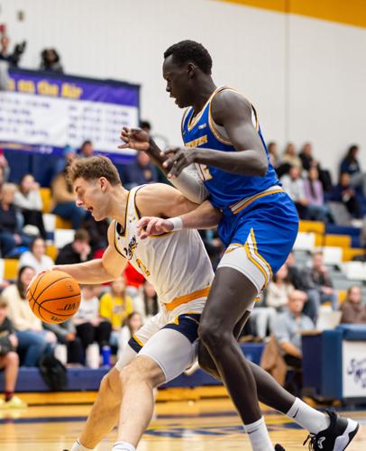Northeast 10 men's basketball semifinals: Saint Anselm advances, SNHU ...