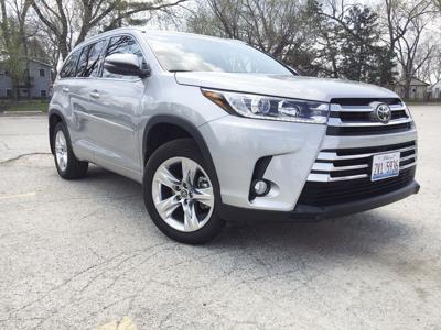 2017 Toyota Highlander isn't as fresh as the 3-row competition ...