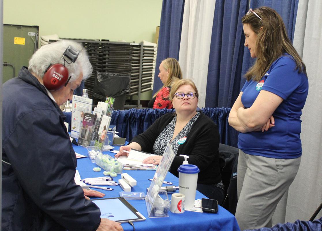 Area seniors ask questions, get answers from experts at Silver Linings ...