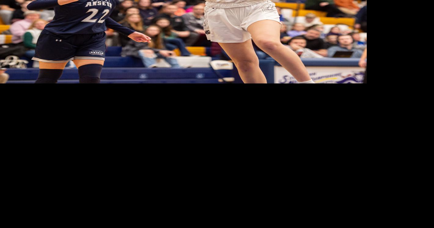 Saint Anselm-SNHU basketball doubleheader in photos | College Sports ...