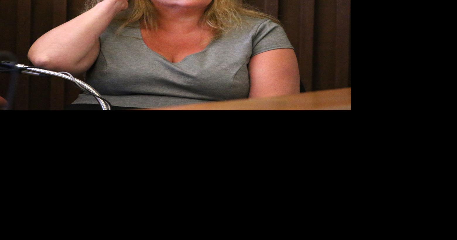 Pathologist points to suffocation, not strangulation, as cause of death ...