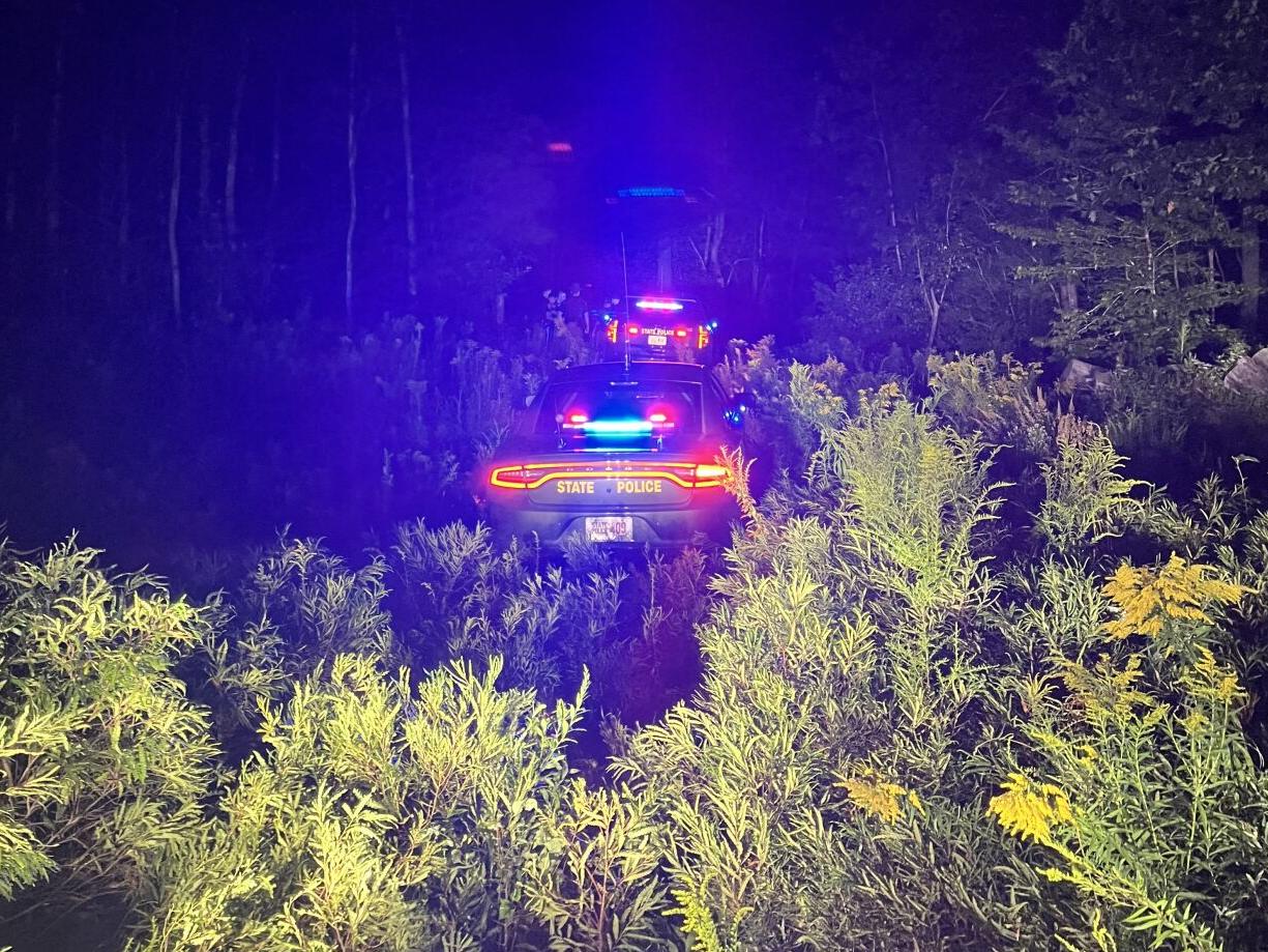 Police chase goes from I-93 to an off-road field, ends with crash ...