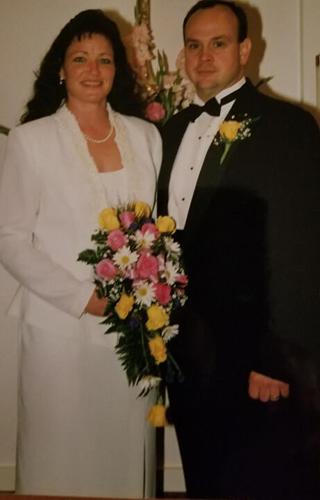 Lee and Kay Bray | Anniversaries | upsonbeacon.com