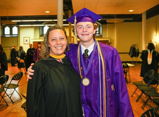 St. Raphael Academy hosts 2024 graduation ceremony | | valleybreeze.com