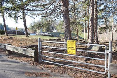 Indecision on gate near Ponaganset Falls | News | valleybreeze.com