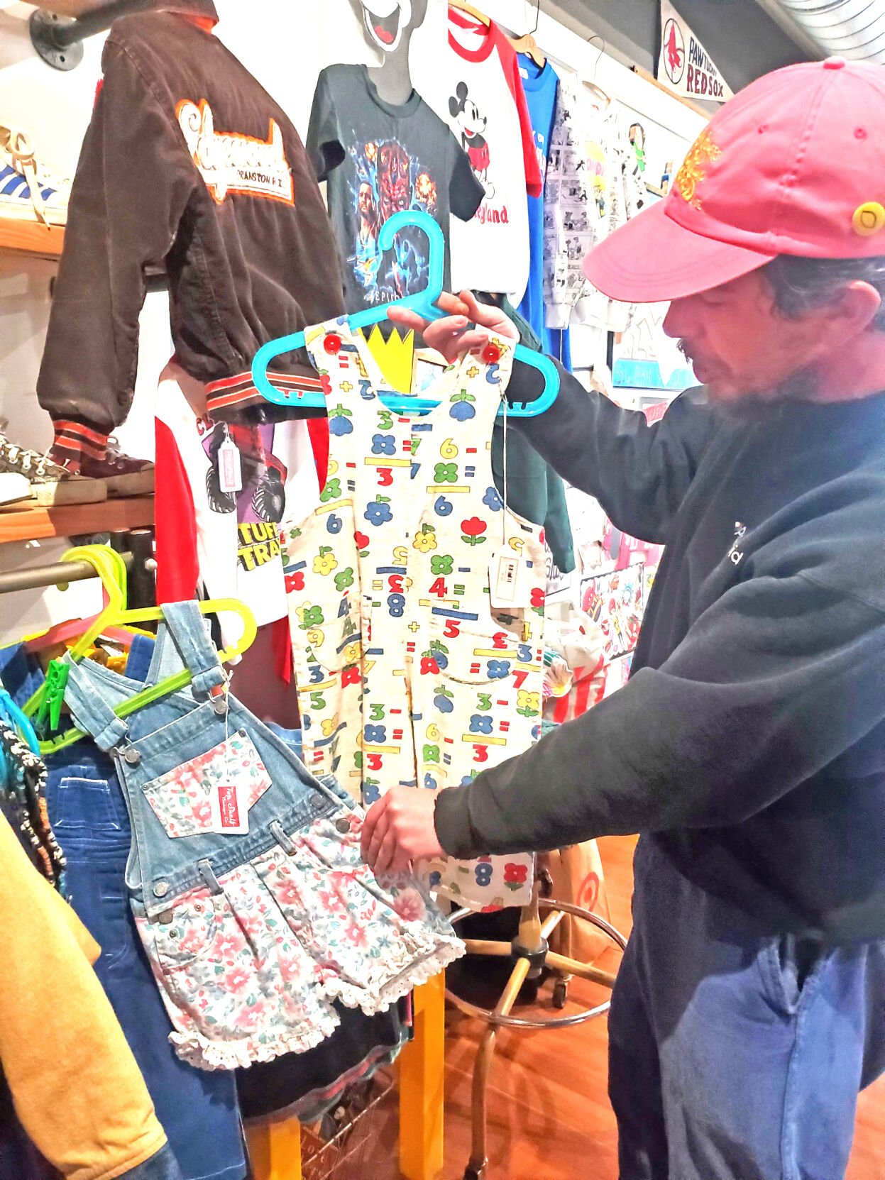 Unique thrift finds with a tight budget in mind | Breeze Extra ...